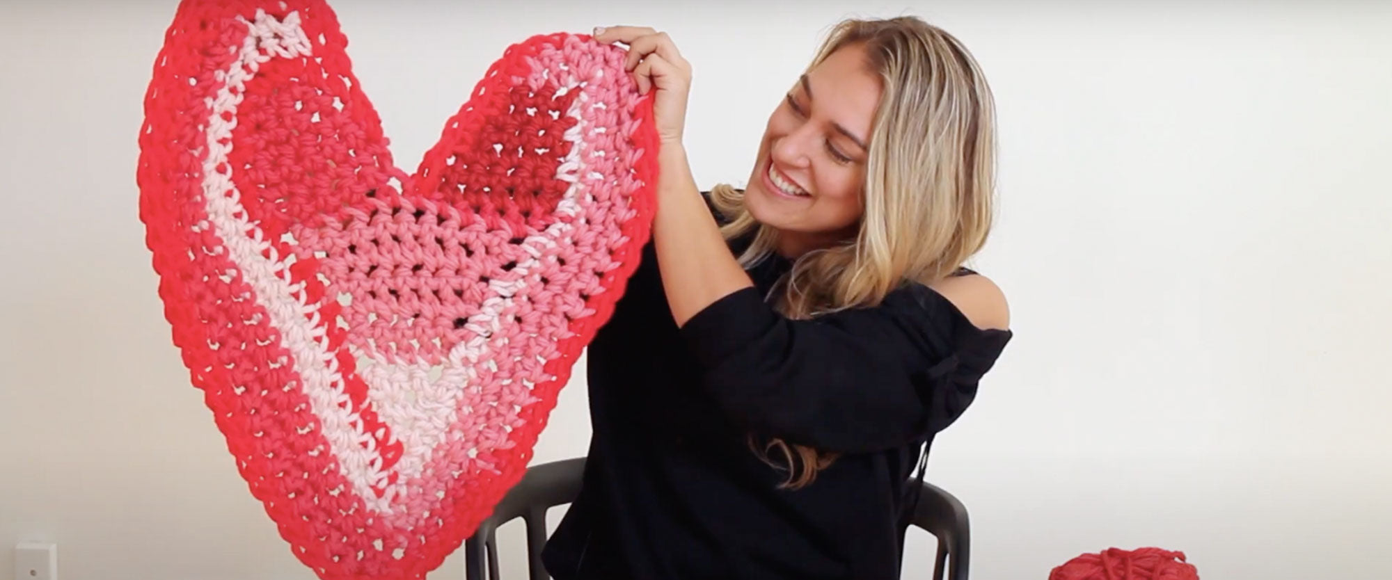 Crochet with London Kaye – The Sak